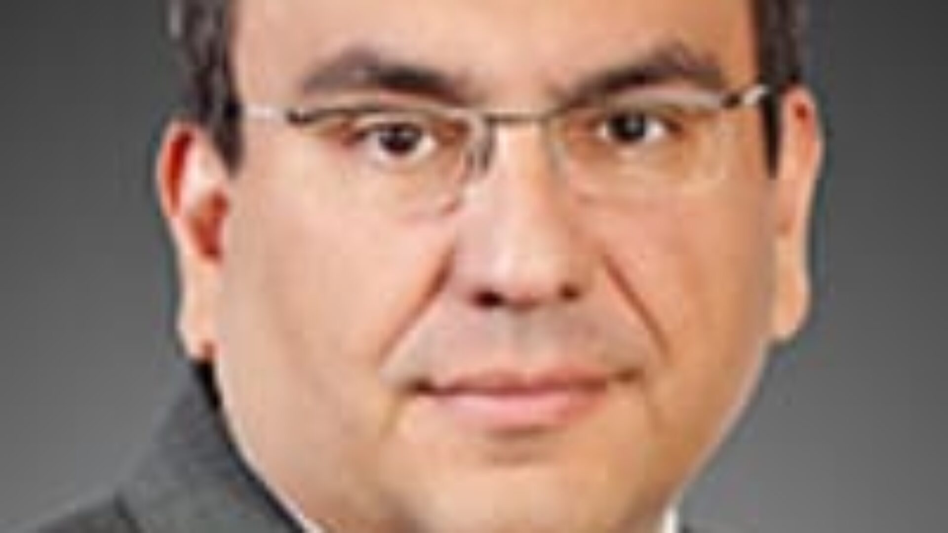 Richard Valle | Alumni & Giving | Texas Law
