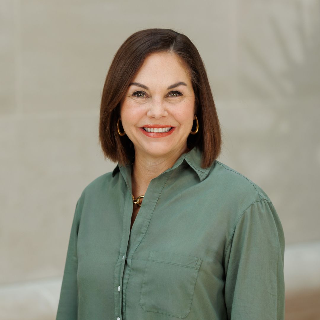 Contact Us | Alumni & Giving | Texas Law
